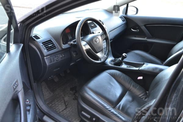 Melns Toyota Avensis 2011 Rīga, ar dzinēja tilpumu 2.00 L un nobraukumu 335 tūkst. km par 4150 €, foto 5 vietnē AUTOMOTO.COM.LV
