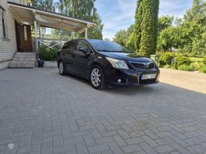 Black Toyota Avensis 2011 in Vilnius, with an engine capacity of 2.23 L and mileage of 300 thousand km for 2499 €, photo  on AUTOMOTO.COM.LV