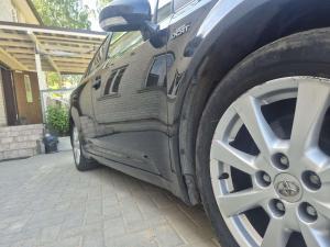 Melns Toyota Avensis 2011 Viļņa, ar dzinēja tilpumu 2.23 L un nobraukumu 300 tūkst. km par 2499 €, foto 15 vietnē AUTOMOTO.COM.LV
