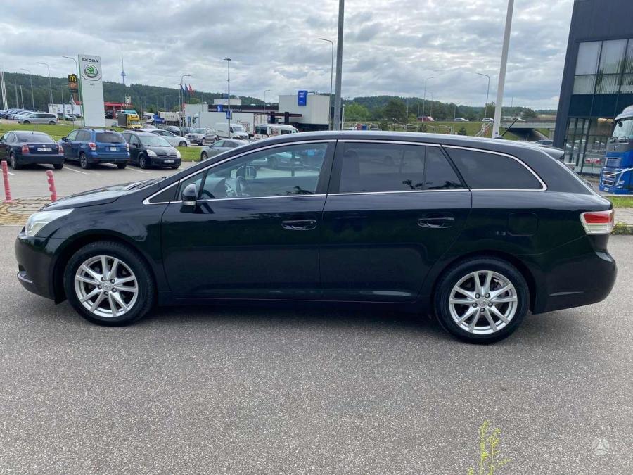 Melns Toyota Avensis 2011 Viļņa, ar dzinēja tilpumu 1.80 L un nobraukumu 243 tūkst. km par 6950 €, foto 9 vietnē AUTOMOTO.COM.LV
