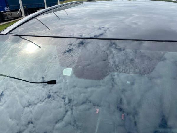 Black Toyota Avensis 2011 in Vilnius, with an engine capacity of 1.80 L and mileage of 243 thousand km for 6950 €, photo 10 on AUTOMOTO.COM.LV