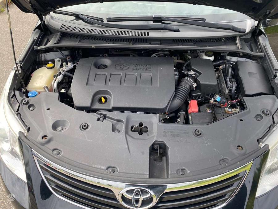Melns Toyota Avensis 2011 Viļņa, ar dzinēja tilpumu 1.80 L un nobraukumu 243 tūkst. km par 6950 €, foto 12 vietnē AUTOMOTO.COM.LV