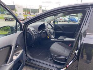 Melns Toyota Avensis 2011 Viļņa, ar dzinēja tilpumu 1.80 L un nobraukumu 243 tūkst. km par 6950 €, foto 24 vietnē AUTOMOTO.COM.LV