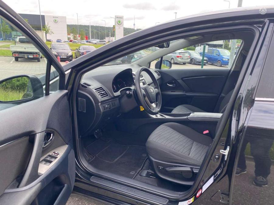 Melns Toyota Avensis 2011 Viļņa, ar dzinēja tilpumu 1.80 L un nobraukumu 243 tūkst. km par 6950 €, foto 24 vietnē AUTOMOTO.COM.LV
