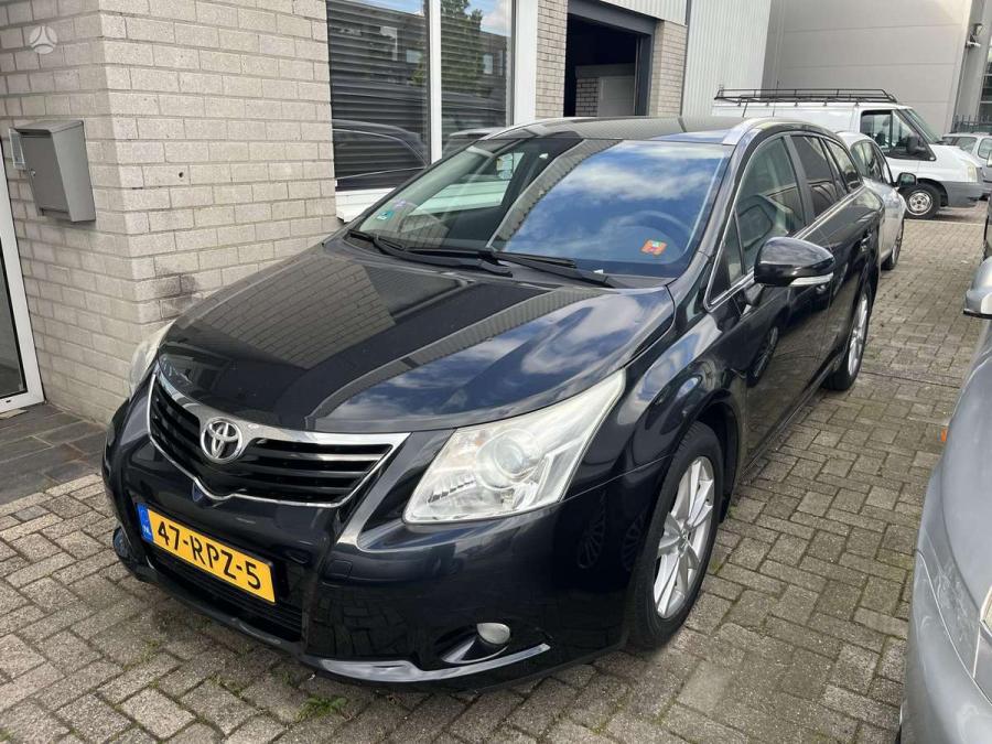 Melns Toyota Avensis 2011 Viļņa, ar dzinēja tilpumu 1.80 L un nobraukumu 243 tūkst. km par 6950 €, foto 30 vietnē AUTOMOTO.COM.LV