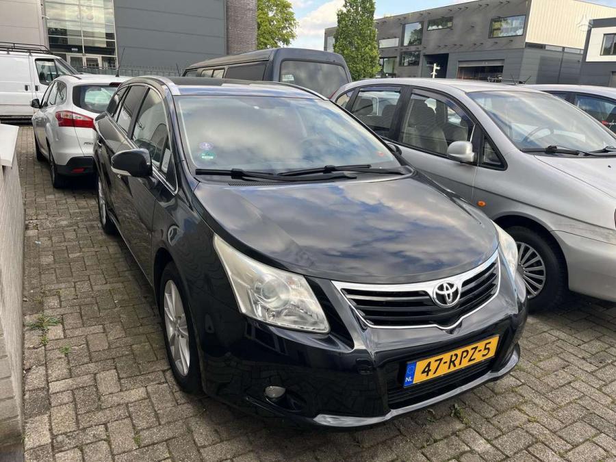 Melns Toyota Avensis 2011 Viļņa, ar dzinēja tilpumu 1.80 L un nobraukumu 243 tūkst. km par 6950 €, foto 31 vietnē AUTOMOTO.COM.LV