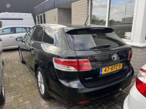 Melns Toyota Avensis 2011 Viļņa, ar dzinēja tilpumu 1.80 L un nobraukumu 243 tūkst. km par 6950 €, foto 33 vietnē AUTOMOTO.COM.LV
