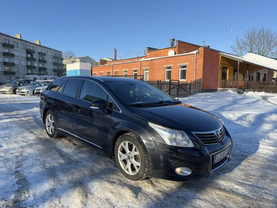 Черный Тойота Авенсис 2011 в Вентспилс, объемом двигателя 2.20 л и пробегом 291 тыс. км за 4200 €, фото 4 на AUTOMOTO.COM.LV