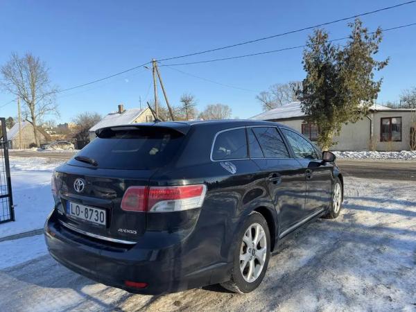 Черный Тойота Авенсис 2011 в Вентспилс, объемом двигателя 2.20 л и пробегом 291 тыс. км за 4200 €, фото 4 на AUTOMOTO.COM.LV