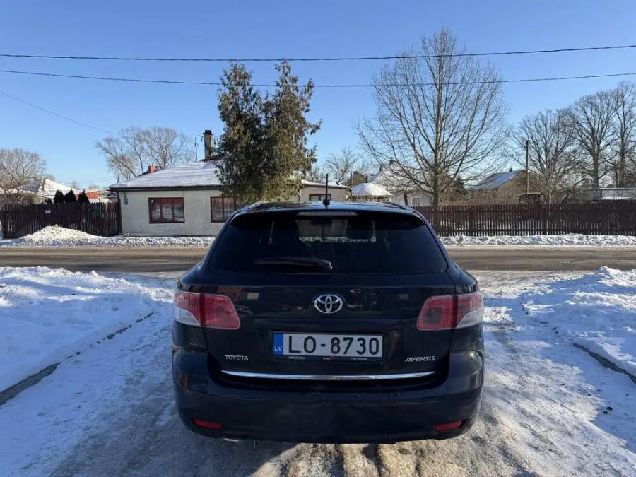 Черный Тойота Авенсис 2011 в Вентспилс, объемом двигателя 2.20 л и пробегом 291 тыс. км за 4200 €, фото 6 на AUTOMOTO.COM.LV