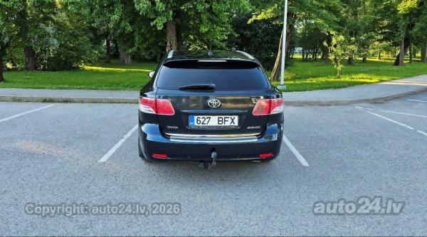 Black Toyota Avensis 2011 in Tallinn, with an engine capacity of 2.00 L and mileage of 347 thousand km for 5000 €, photo 4 on AUTOMOTO.COM.LV