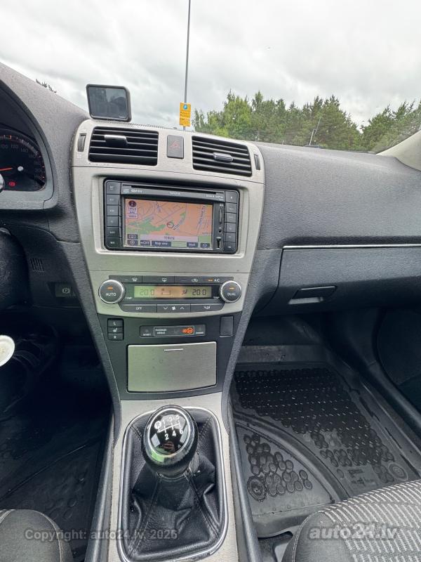 Melns Toyota Avensis 2011 Tallina, ar dzinēja tilpumu 2.20 L un nobraukumu 336 tūkst. km par 3900 €, foto 6 vietnē AUTOMOTO.COM.LV