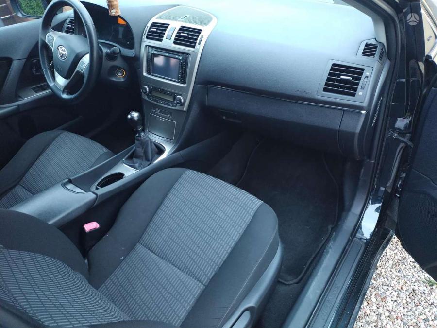 Melns Toyota Avensis 2011 Viļņa, ar dzinēja tilpumu 2.23 L un nobraukumu 341 tūkst. km par 3300 €, foto 8 vietnē AUTOMOTO.COM.LV