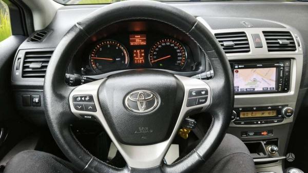 Black Toyota Avensis 2011 in Siauliai, with an engine capacity of 2.00 L and mileage of 270 thousand km for 4150 €, photo 10 on AUTOMOTO.COM.LV