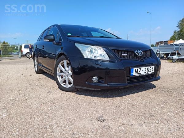 Black Toyota Avensis 2011 in Daugavpils, with an engine capacity of 2.20 L and mileage of 0 thousand km for 5250 €, photo 1 on AUTOMOTO.COM.LV