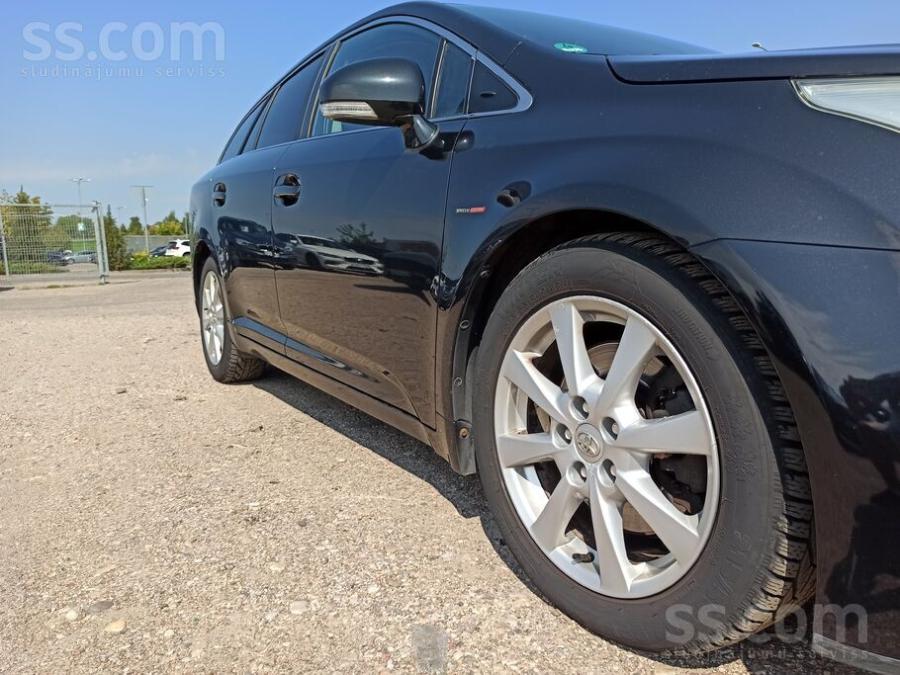 Черный Тойота Авенсис 2011 в Даугавпилс, объемом двигателя 2.20 л и пробегом 0 тыс. км за 5250 €, фото 10 на AUTOMOTO.COM.LV