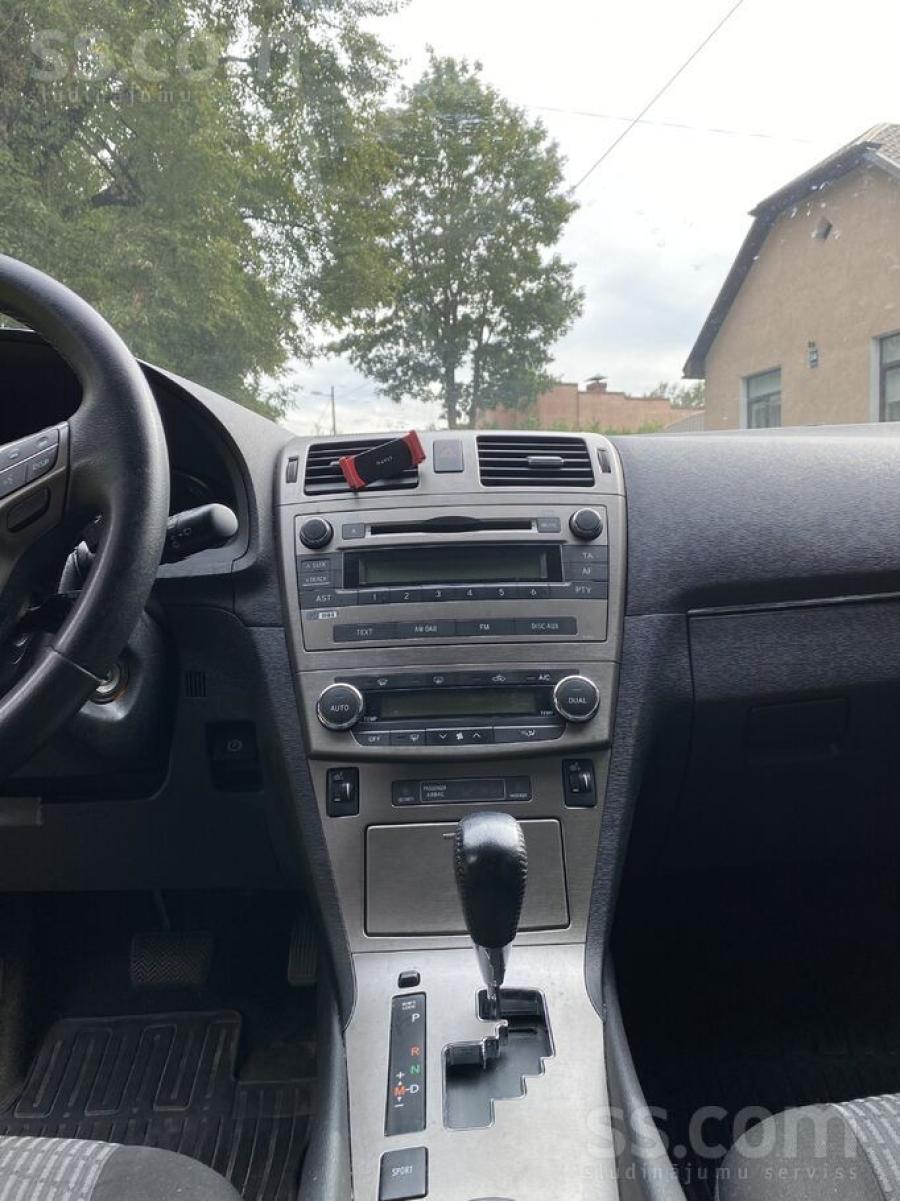 Melns Toyota Avensis 2011 Rīga, ar dzinēja tilpumu 1.80 L un nobraukumu 218 tūkst. km par 4700 €, foto 12 vietnē AUTOMOTO.COM.LV