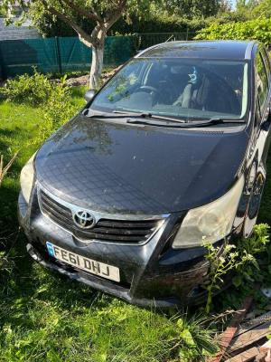 Black Toyota Avensis 2011 in Klaipeda, with an engine capacity of 1.80 L and mileage of 213 thousand km for 2250 €, photo 10 on AUTOMOTO.COM.LV