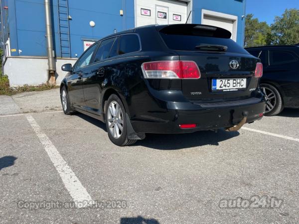 Черный Тойота Авенсис 2011 в Кейла, объемом двигателя 2.20 л и пробегом 249 тыс. км за 5250 €, фото 5 на AUTOMOTO.COM.LV