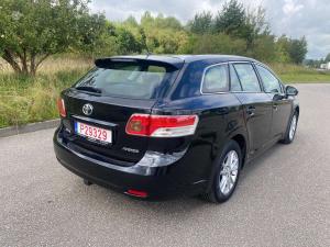 Black Toyota Avensis 2011 in Vilnius, with an engine capacity of 1.60 L and mileage of 255 thousand km for 6350 €, photo 6 on AUTOMOTO.COM.LV