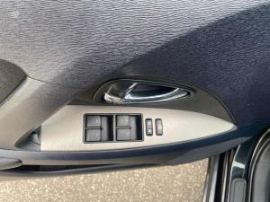 Black Toyota Avensis 2011 in Vilnius, with an engine capacity of 1.60 L and mileage of 255 thousand km for 6350 €, photo 22 on AUTOMOTO.COM.LV