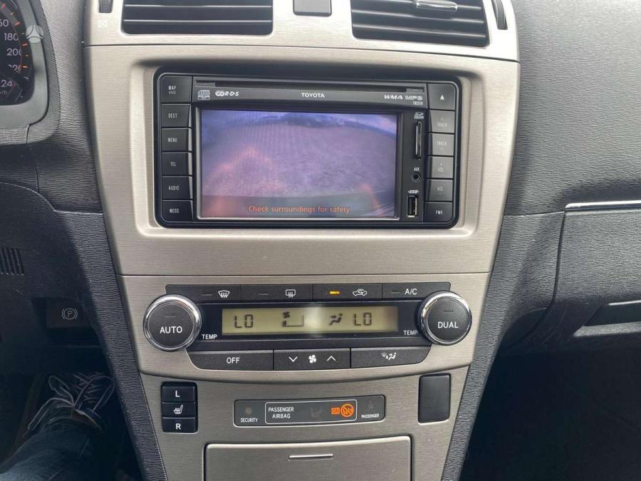 Black Toyota Avensis 2011 in Vilnius, with an engine capacity of 1.60 L and mileage of 255 thousand km for 6350 €, photo 27 on AUTOMOTO.COM.LV