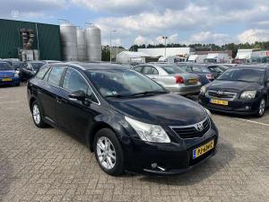 Black Toyota Avensis 2011 in Vilnius, with an engine capacity of 1.60 L and mileage of 255 thousand km for 6350 €, photo 37 on AUTOMOTO.COM.LV