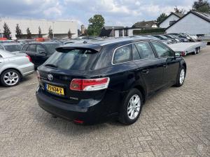 Black Toyota Avensis 2011 in Vilnius, with an engine capacity of 1.60 L and mileage of 255 thousand km for 6350 €, photo 38 on AUTOMOTO.COM.LV