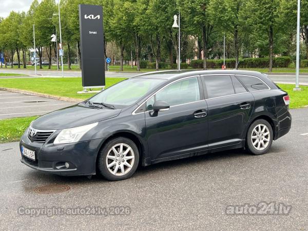 Черный Тойота Авенсис 2011 в Нарва, объемом двигателя 2.00 л и пробегом 480 тыс. км за 1999 €, фото 1 на AUTOMOTO.COM.LV