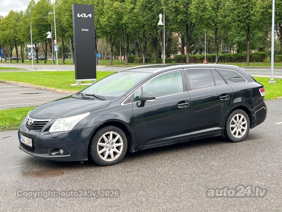 Melns Toyota Avensis 2011 Narva, ar dzinēja tilpumu 2.00 L un nobraukumu 480 tūkst. km par 1999 €, foto 1 vietnē AUTOMOTO.COM.LV