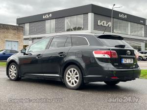 Melns Toyota Avensis 2011 Narva, ar dzinēja tilpumu 2.00 L un nobraukumu 480 tūkst. km par 1999 €, foto 5 vietnē AUTOMOTO.COM.LV