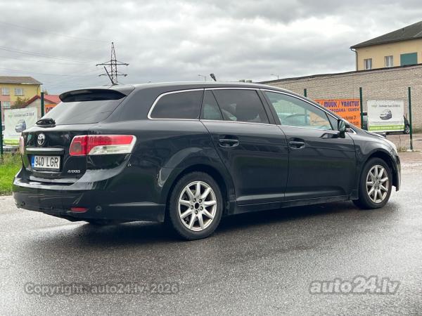 Черный Тойота Авенсис 2011 в Нарва, объемом двигателя 2.00 л и пробегом 480 тыс. км за 1999 €, фото 6 на AUTOMOTO.COM.LV