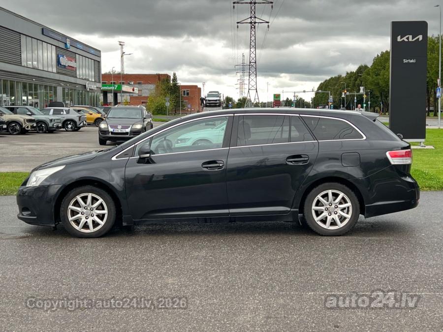 Melns Toyota Avensis 2011 Narva, ar dzinēja tilpumu 2.00 L un nobraukumu 480 tūkst. km par 1999 €, foto 8 vietnē AUTOMOTO.COM.LV