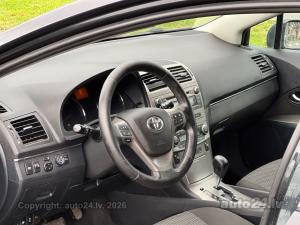 Melns Toyota Avensis 2011 Narva, ar dzinēja tilpumu 2.00 L un nobraukumu 480 tūkst. km par 1999 €, foto 10 vietnē AUTOMOTO.COM.LV