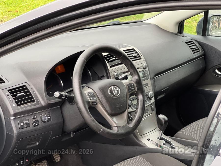 Melns Toyota Avensis 2011 Narva, ar dzinēja tilpumu 2.00 L un nobraukumu 480 tūkst. km par 1999 €, foto 10 vietnē AUTOMOTO.COM.LV