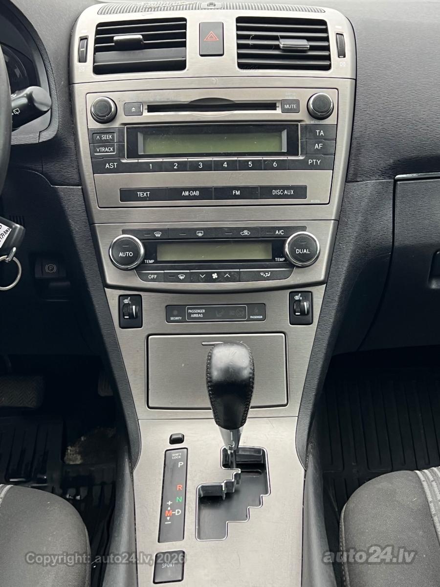 Melns Toyota Avensis 2011 Narva, ar dzinēja tilpumu 2.00 L un nobraukumu 480 tūkst. km par 1999 €, foto 12 vietnē AUTOMOTO.COM.LV