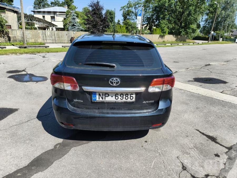 Melns Toyota Avensis 2012 Rīga, ar dzinēja tilpumu 2.00 L un nobraukumu 259 tūkst. km par 5650 €, foto 5 vietnē AUTOMOTO.COM.LV