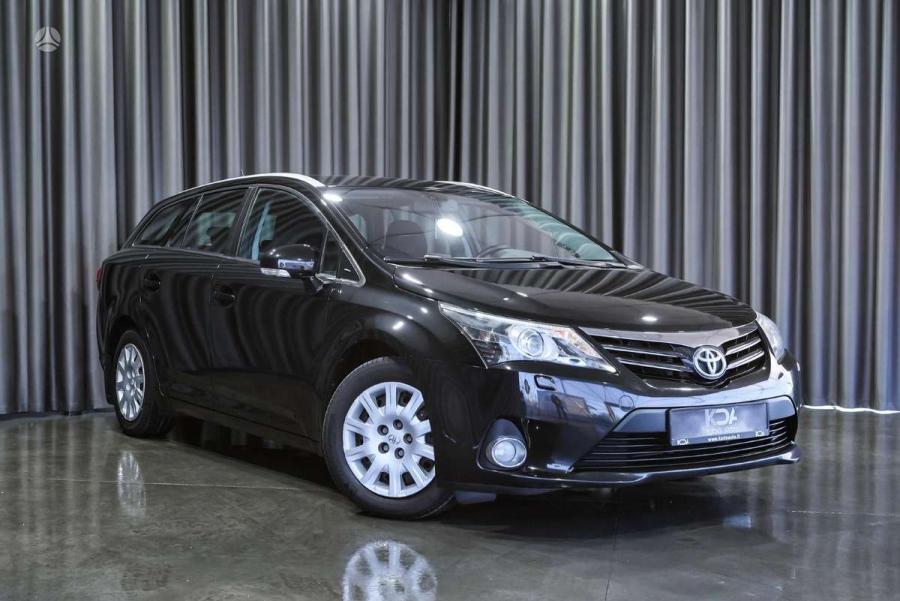 Black Toyota Avensis 2012 in Marijampole, with an engine capacity of 2.00 L and mileage of 258 thousand km for 5950 €, photo 1 on AUTOMOTO.COM.LV
