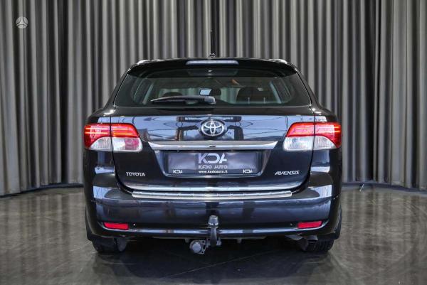 Melns Toyota Avensis 2012 Marijampole, ar dzinēja tilpumu 2.00 L un nobraukumu 258 tūkst. km par 5950 €, foto 11 vietnē AUTOMOTO.COM.LV