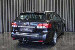 Black Toyota Avensis 2012 in Marijampole, with an engine capacity of 2.00 L and mileage of 258 thousand km for 5950 €, photo 12 on AUTOMOTO.COM.LV