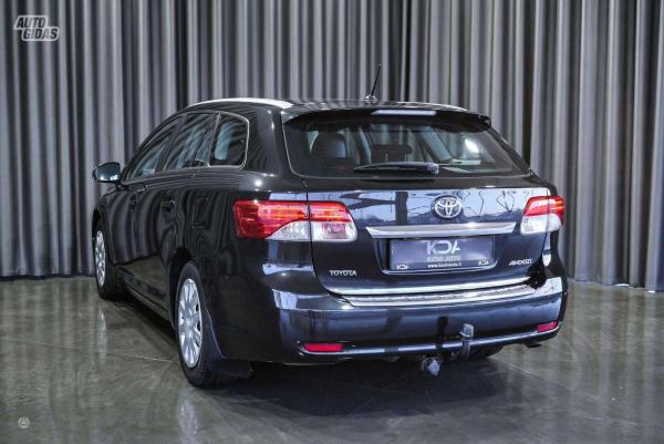 Melns Toyota Avensis 2012 Marijampole, ar dzinēja tilpumu 2.00 L un nobraukumu 258 tūkst. km par 5950 €, foto 10 vietnē AUTOMOTO.COM.LV
