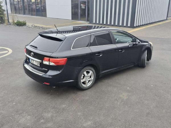 Black Toyota Avensis 2012 in Vilnius, with an engine capacity of 2.00 L and mileage of 250 thousand km for 6300 €, photo 9 on AUTOMOTO.COM.LV