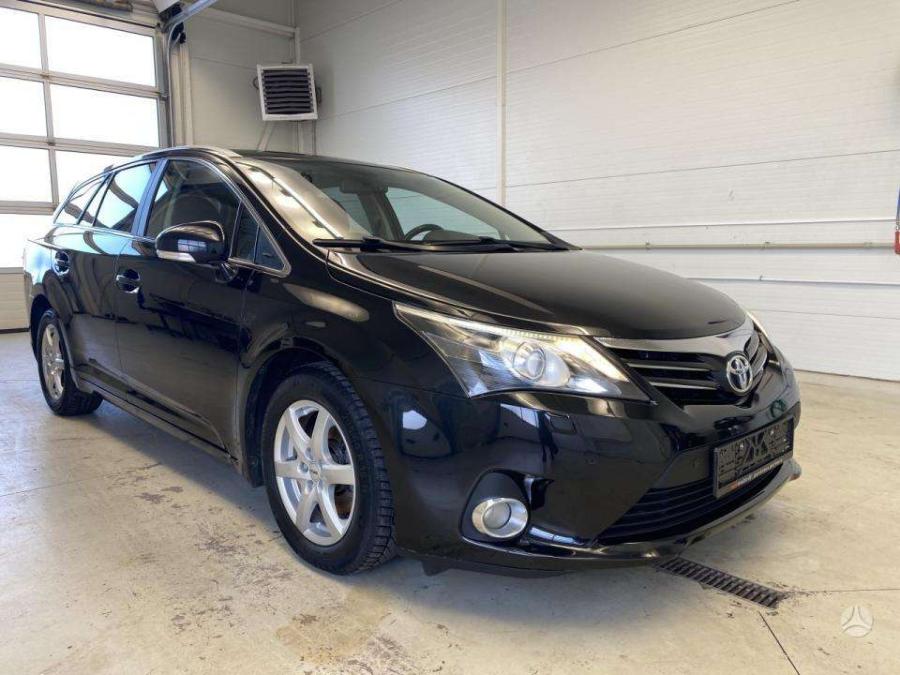 Melns Toyota Avensis 2012 Radviliškis, ar dzinēja tilpumu 2.00 L un nobraukumu 228 tūkst. km par 5750 €, foto 2 vietnē AUTOMOTO.COM.LV