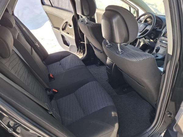 Black Toyota Avensis 2012 in Plunge, with an engine capacity of 2.20 L and mileage of 236 thousand km for 4800 €, photo 11 on AUTOMOTO.COM.LV