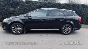 Black Toyota Avensis 2012 in Tallinn, with an engine capacity of 2.00 L and mileage of 215 thousand km for 6500 €, photo 3 on AUTOMOTO.COM.LV