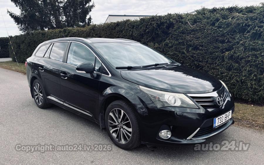 Black Toyota Avensis 2012 in Tallinn, with an engine capacity of 2.00 L and mileage of 215 thousand km for 6500 €, photo 4 on AUTOMOTO.COM.LV