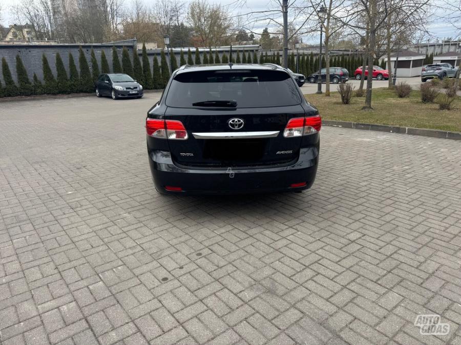 Черный Тойота Авенсис 2012 в Шяуляй, объемом двигателя 2.00 л и пробегом 236 тыс. км за 5350 €, фото 9 на AUTOMOTO.COM.LV