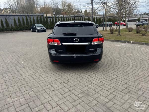 Melns Toyota Avensis 2012 Šauļi, ar dzinēja tilpumu 2.00 L un nobraukumu 236 tūkst. km par 5350 €, foto 8 vietnē AUTOMOTO.COM.LV