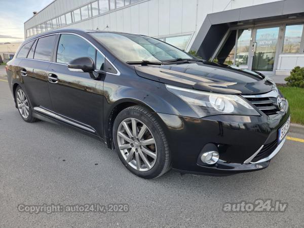 Черный Тойота Авенсис 2012 в Таллин, объемом двигателя 2.00 л и пробегом 305 тыс. км за 6400 €, фото 2 на AUTOMOTO.COM.LV