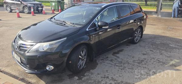 Черный Тойота Авенсис 2012 в Рига, объемом двигателя 2.20 л и пробегом 212 тыс. км за 5300 €, фото 1 на AUTOMOTO.COM.LV